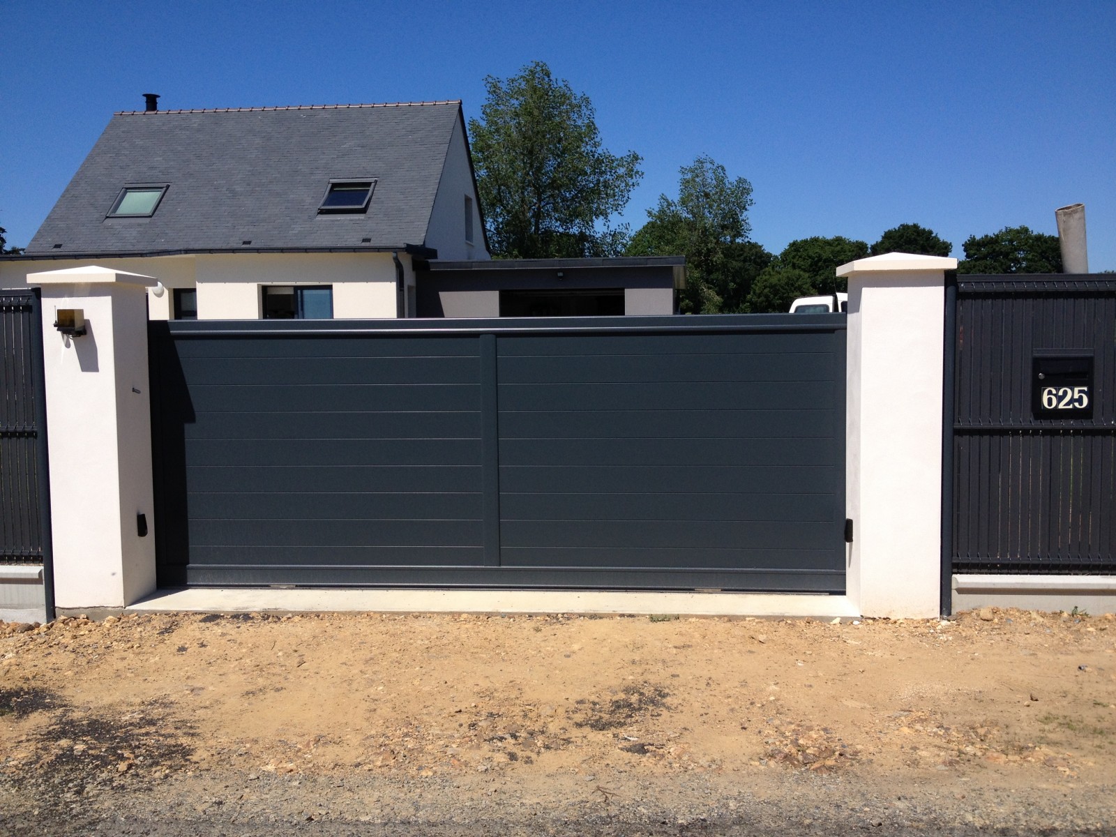 Portail Alu 2PL: Une gamme de produits 100% breton